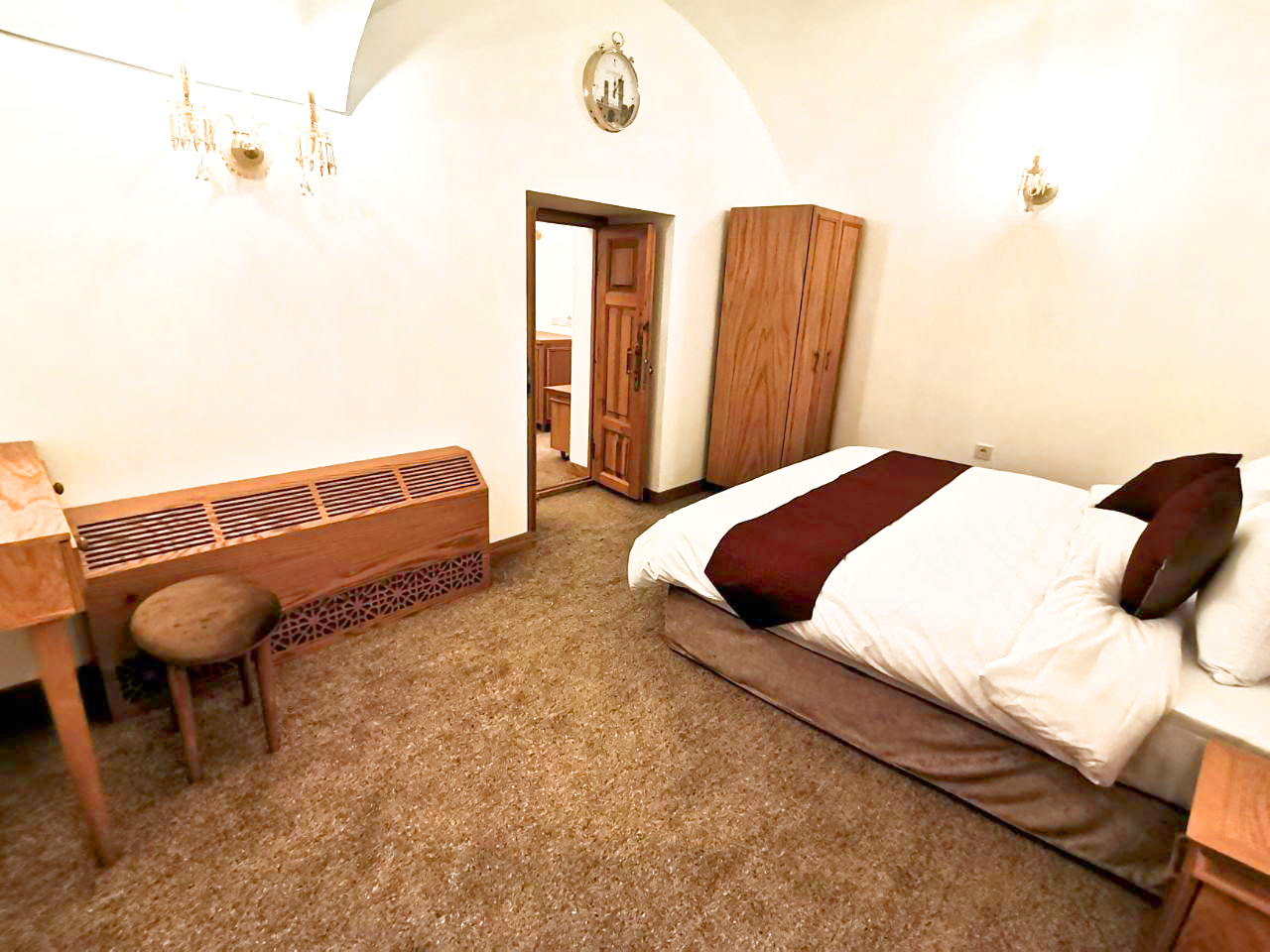 Book Karvanica Hotel in Kerman - Best Price Guarantee | 1stQuest
