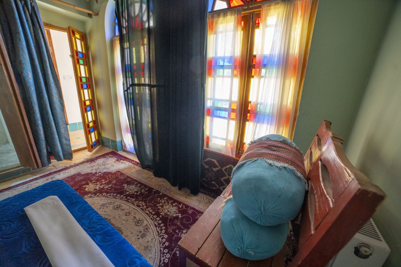 Book Emarat Haft Rang in Shiraz - Best Price Guarantee | 1stQuest