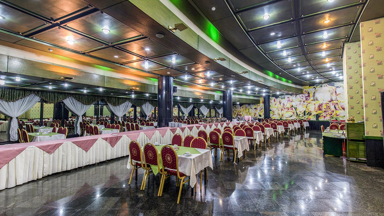 Book Tabriz El Goli Pars Hotel in Tabriz - Best Price Guarantee | 1stQuest