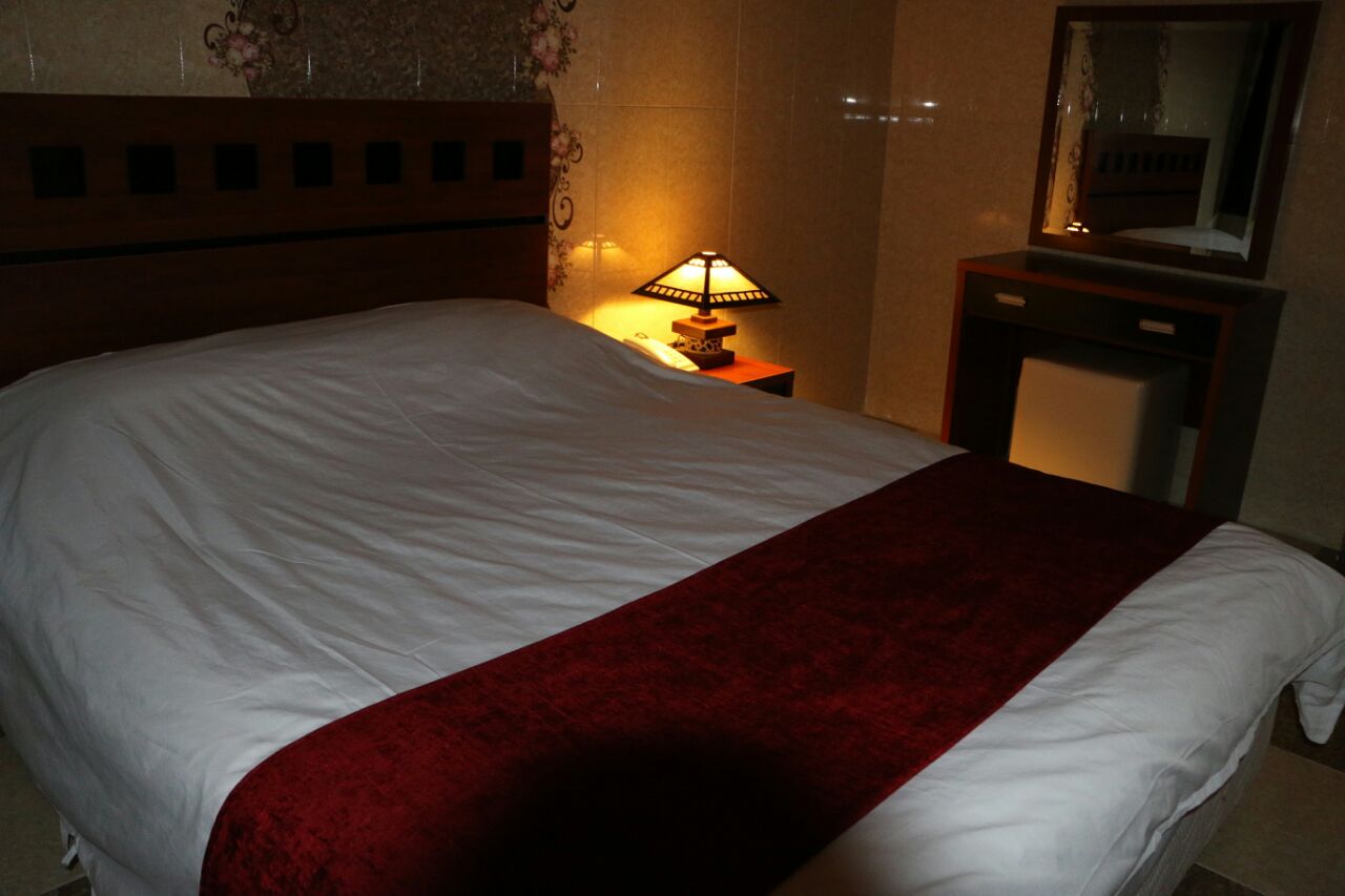 Book Asam Hotel in Kerman - Best Price Guarantee | 1stQuest