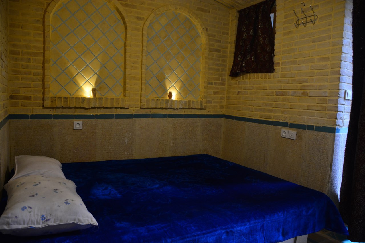 Book Emarat Haft Rang in Shiraz - Best Price Guarantee | 1stQuest