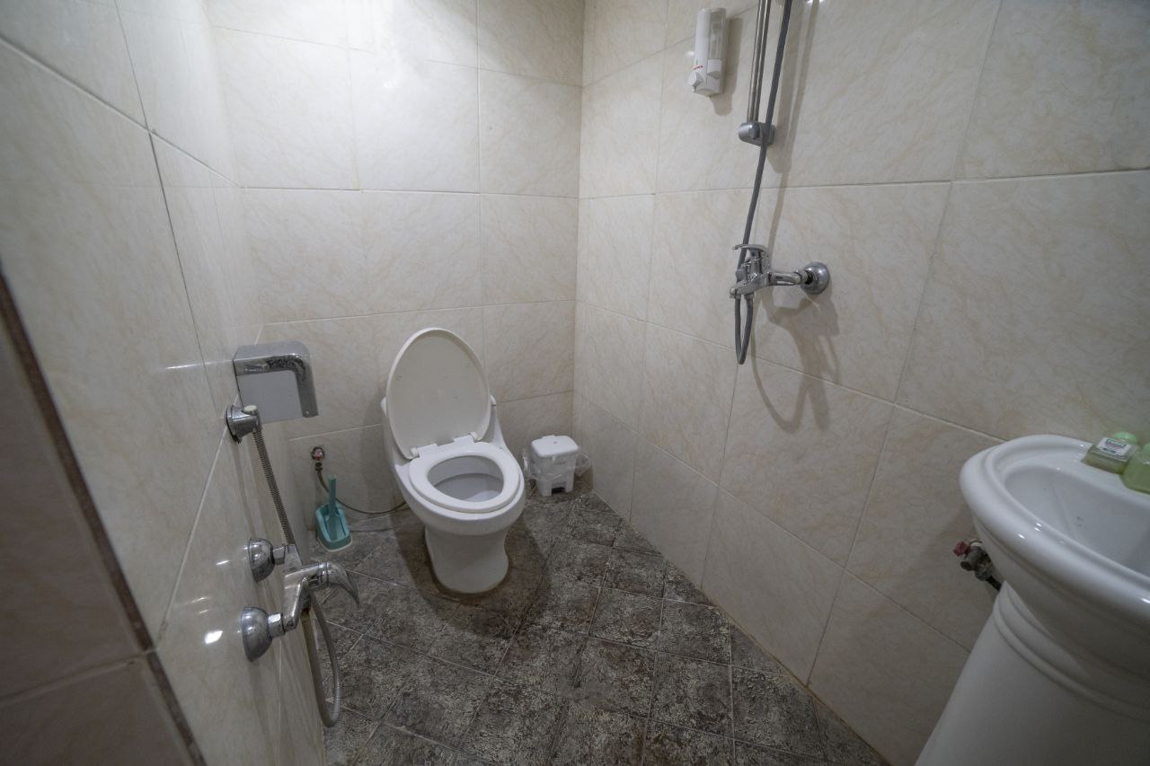 Book Emarat Haft Rang in Shiraz - Best Price Guarantee | 1stQuest